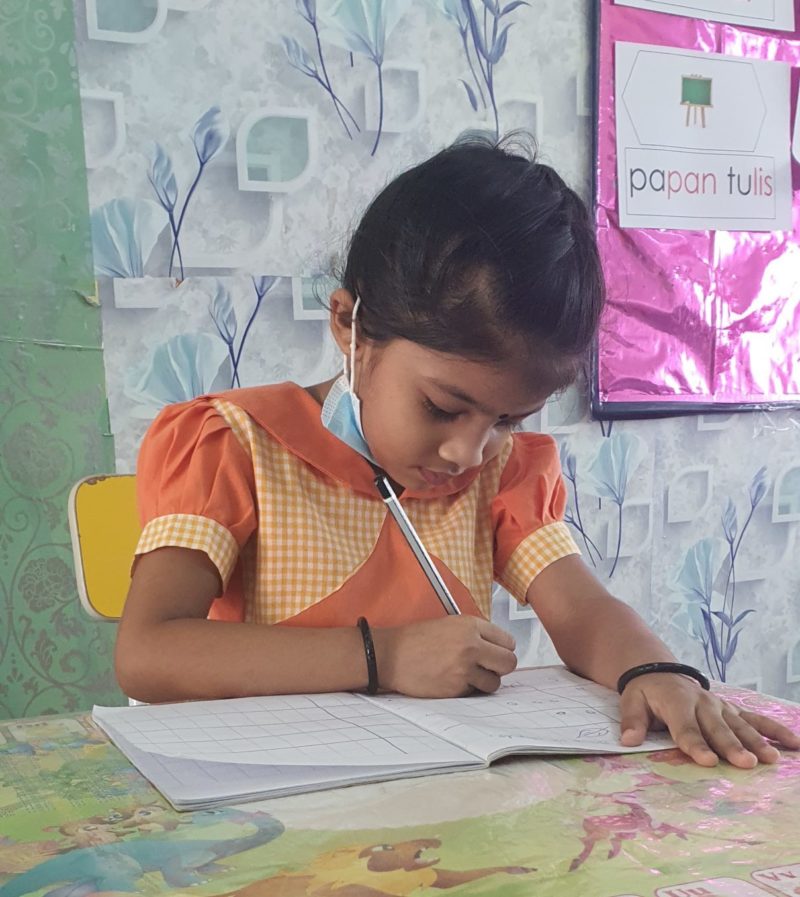 RYTHM Supports the Quiet Heroes of B40 Communities - RYTHM Foundation